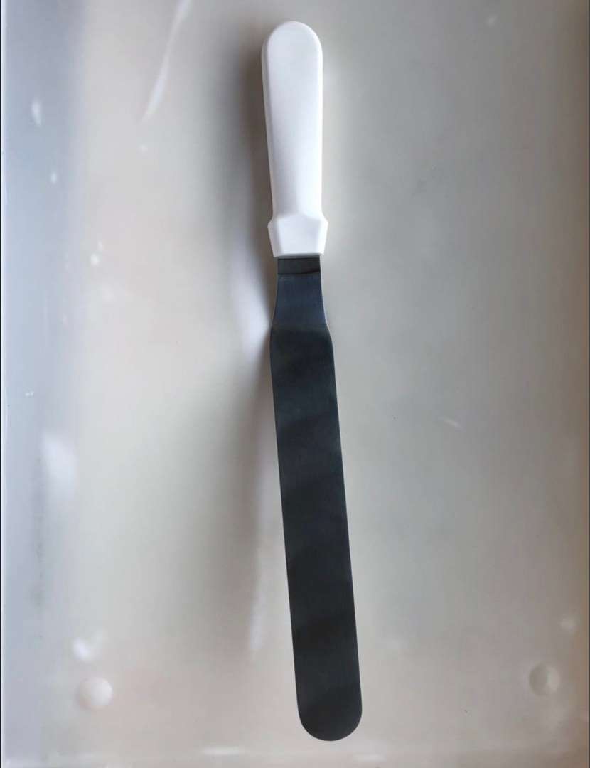 L shape spatula, Furniture & Home Living, Kitchenware & Tableware ...