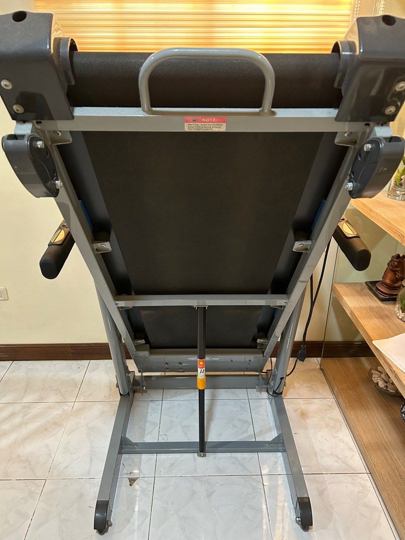 Life Gear Treadmill, Sports Equipment, Exercise & Fitness, Cardio ...