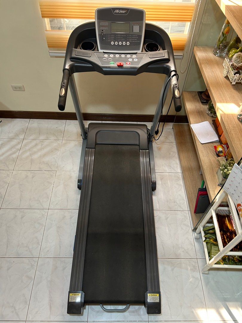 Life Gear Treadmill, Sports Equipment, Exercise & Fitness, Cardio ...