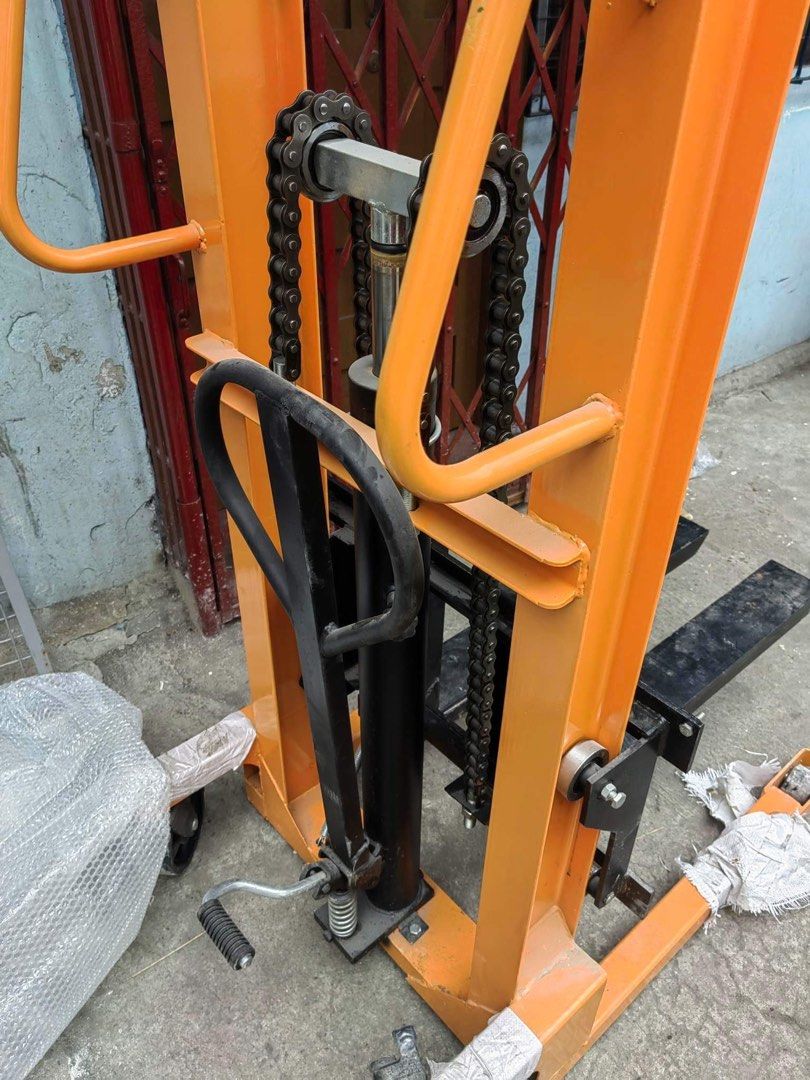 Lifter Stacker, Commercial & Industrial, Construction Tools & Equipment ...