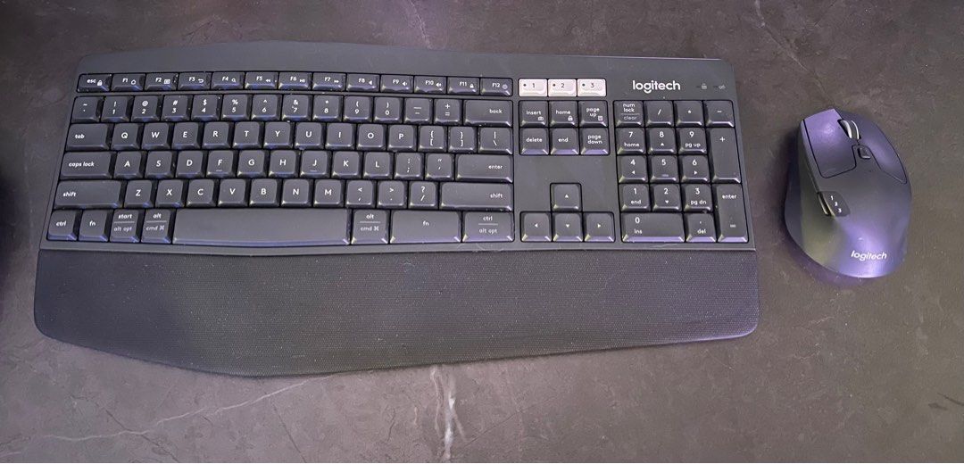 Logitech Mk850 Keyboard Mouse Combo Computers And Tech Parts And Accessories Computer Keyboard On