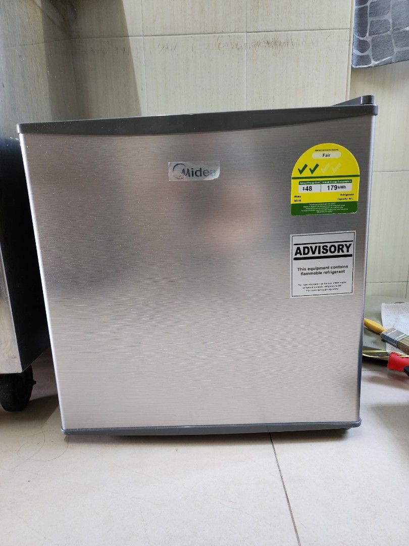 Midea 44L Mini Bar Fridge MS-50, TV & Home Appliances, Kitchen ...