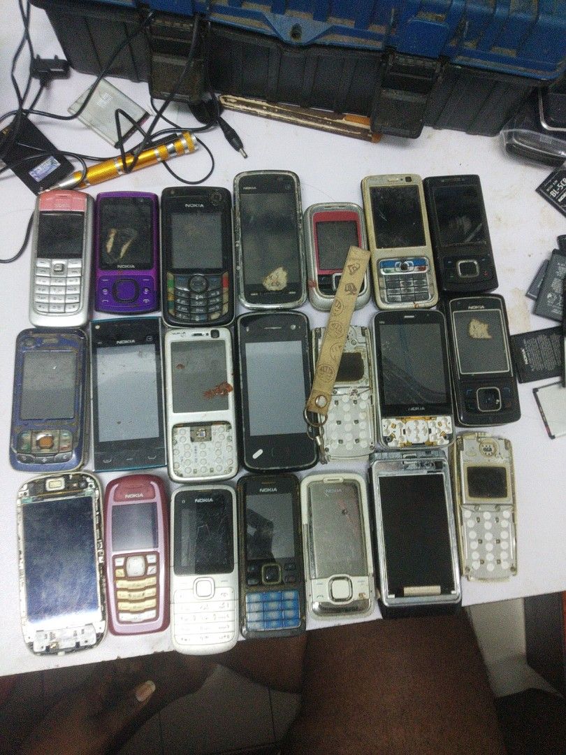 Nokia collection for sparepart, Hobbies & Toys, Collectibles & Memorabilia, Vintage Collectibles ...