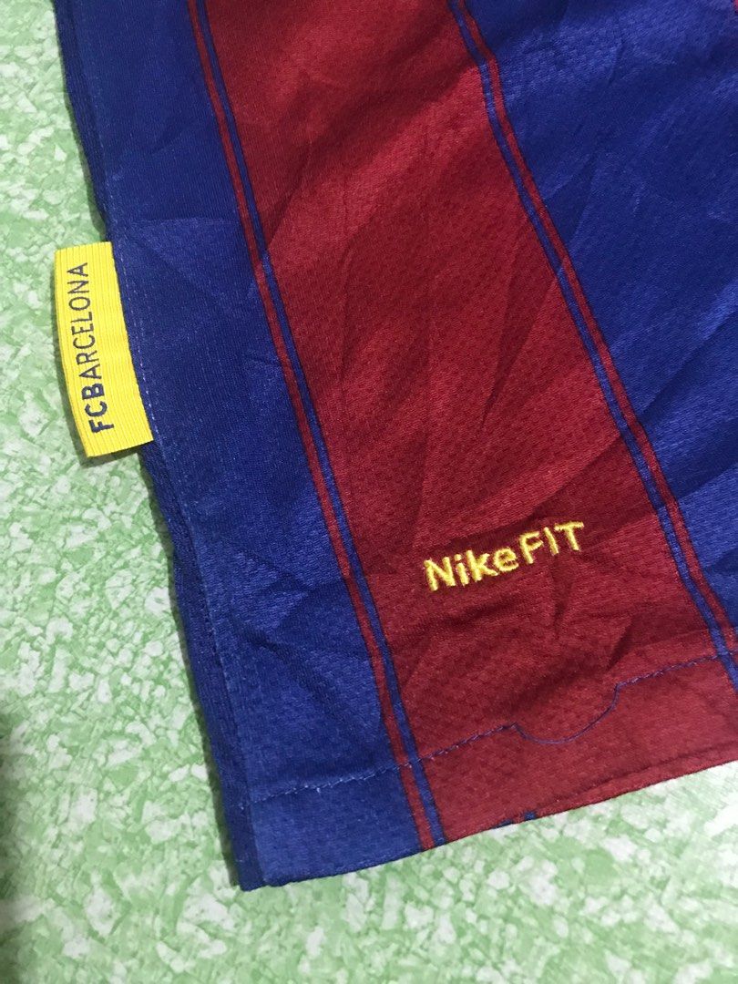 PO NIKE Team Football Unicef Small, Men's Fashion, Tops & Sets, Tshirts ...