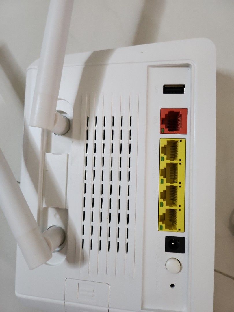 Prolink Router Dl 7302 Computers And Tech Parts And Accessories Networking On Carousell