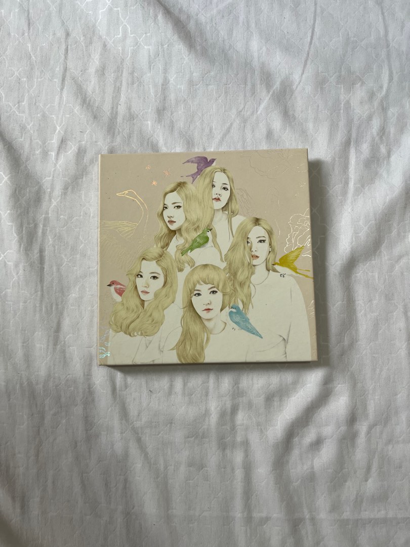 Red Velvet Ice Cream Cake Album, Hobbies & Toys, Music & Media, CDs ...