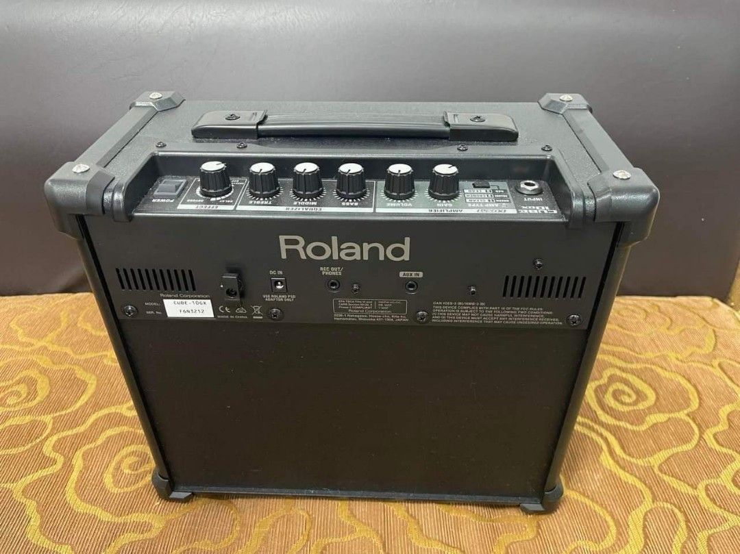 Roland cube amplifier, Audio, Soundbars, Speakers & Amplifiers on Carousell