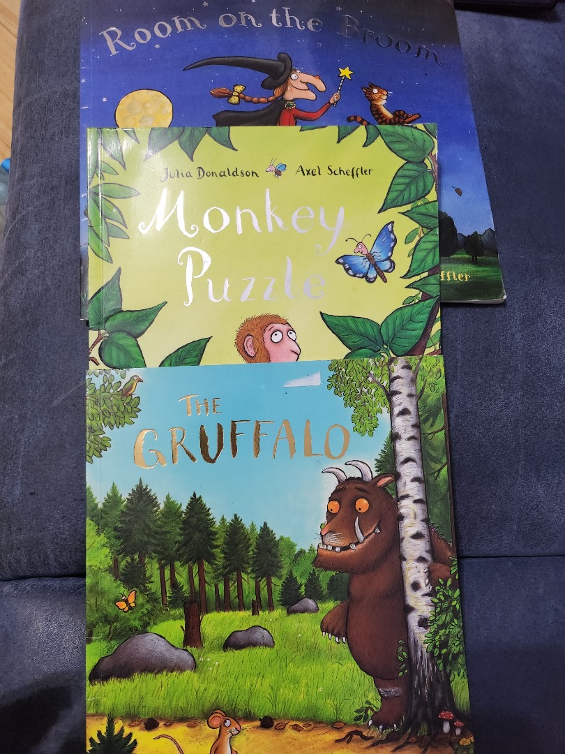 Room on the broom, Monkey Puzzle, The Gruffalo, 興趣及遊戲, 書本 & 文具, 小朋友書 ...