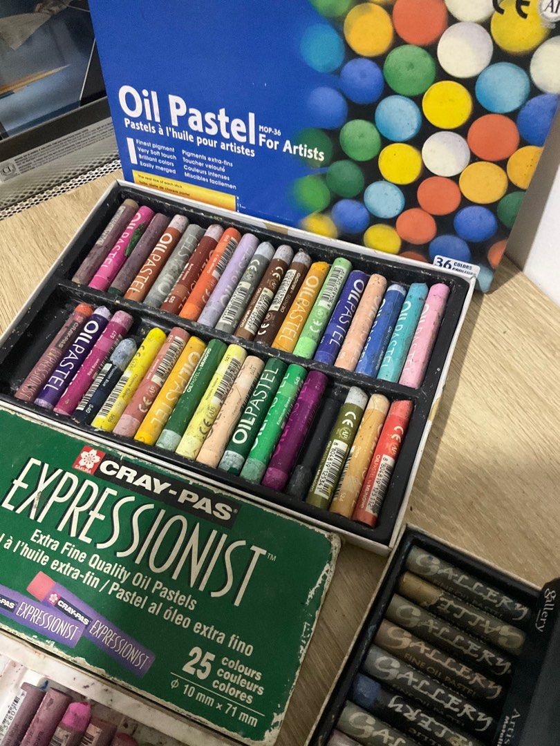 Set of Oil Pastels for Artists, Hobbies & Toys, Stationary & Craft ...