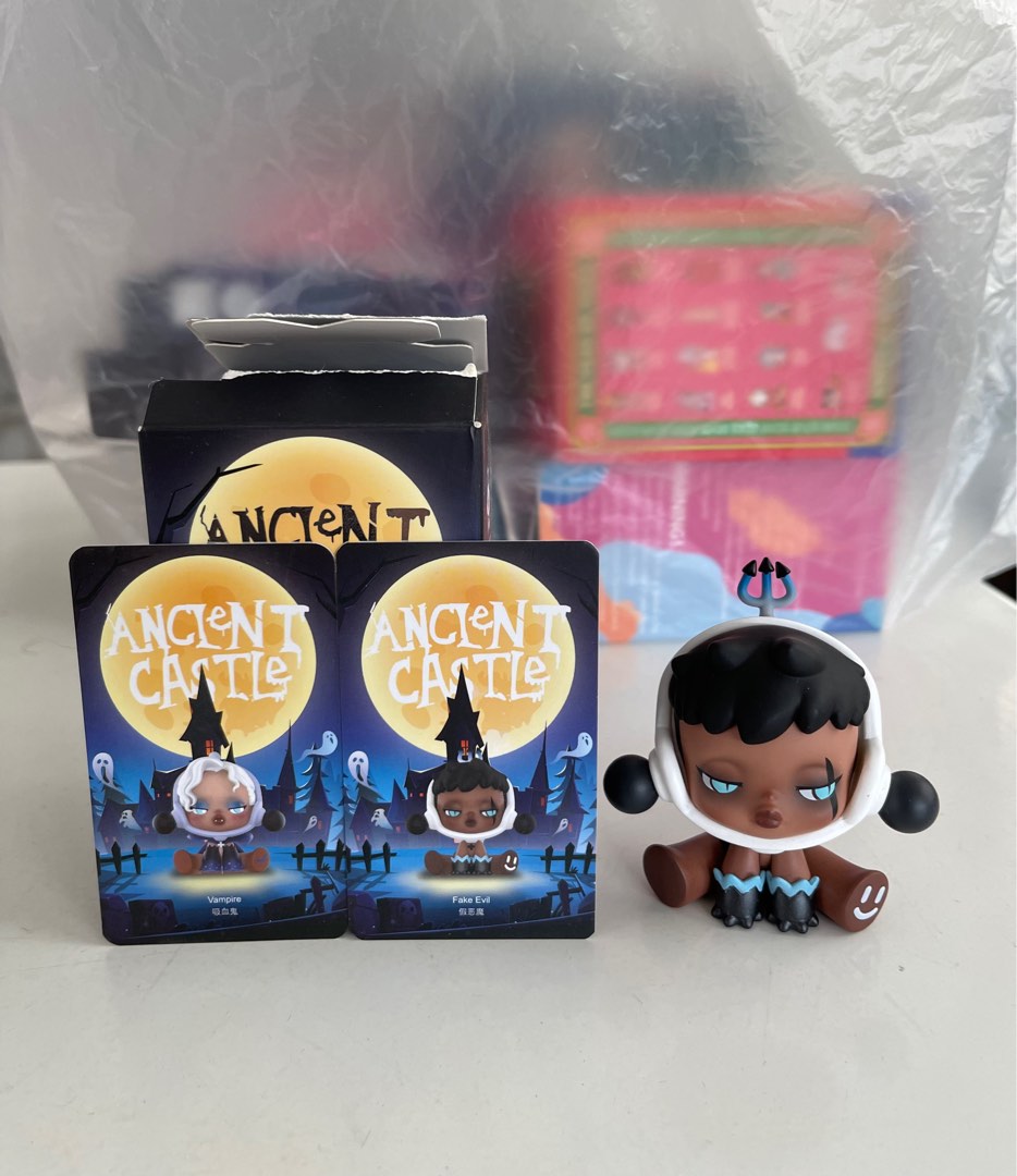 Skullpanda Ancient Castle Fake Evil Vampire Popmart, Hobbies & Toys ...