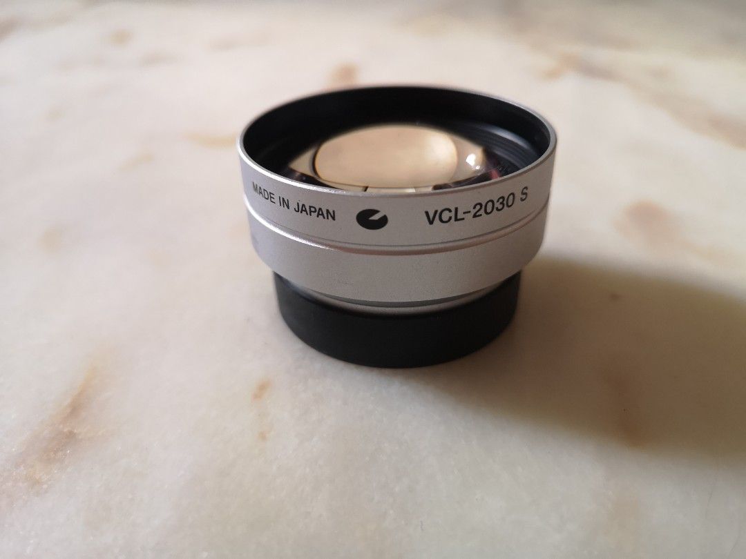 Sony VCL-2030S Tele Conversion Lens, Photography, Lens & Kits on Carousell