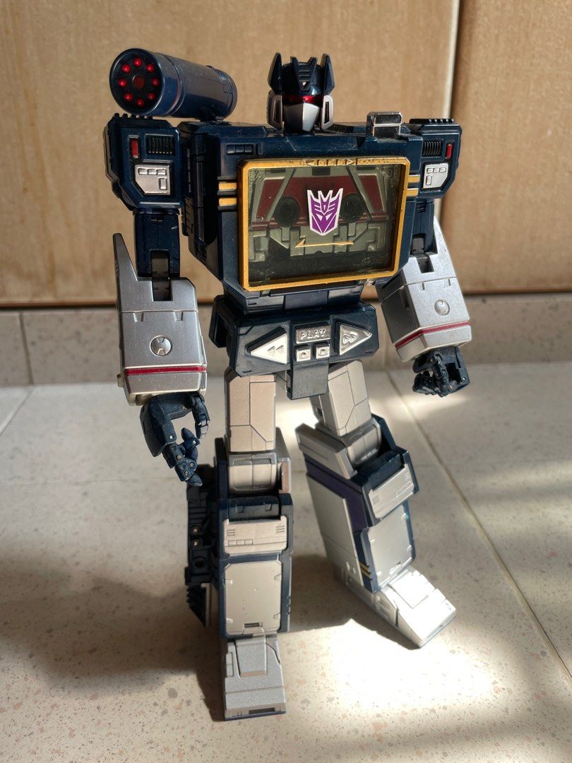Sound wave transformer from masterpiece, Hobbies & Toys, Toys & Games ...