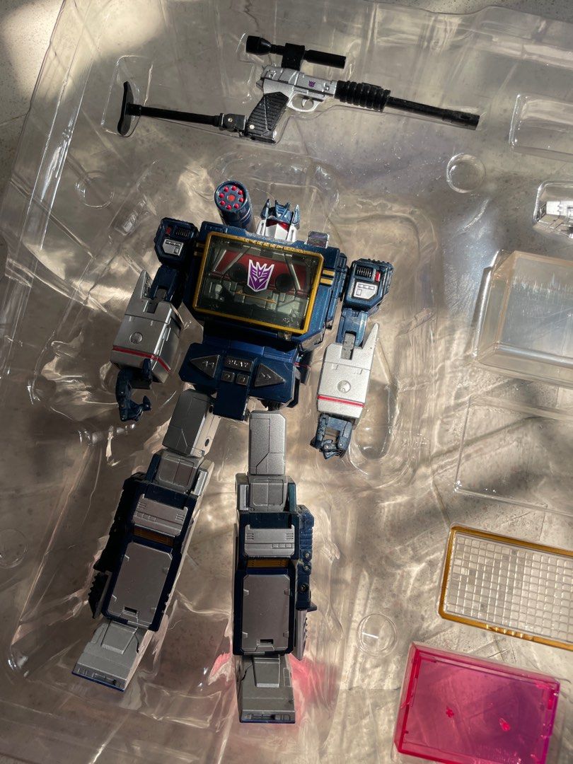 Sound wave transformer from masterpiece, Hobbies & Toys, Toys & Games ...