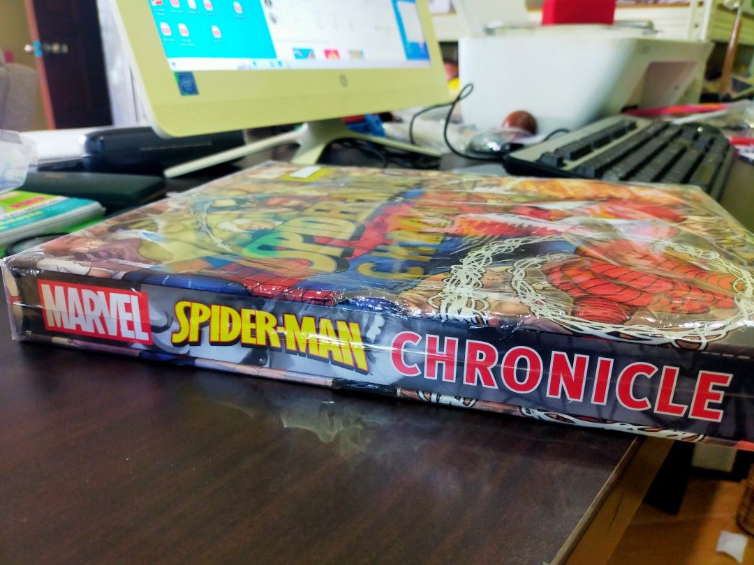 Spider Man Chronicle : A year by year visual history- Hardcover ...