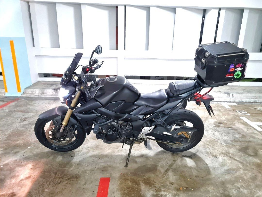 Suzuki GSR750, Motorcycles, Motorcycles for Sale, Class 2 on Carousell