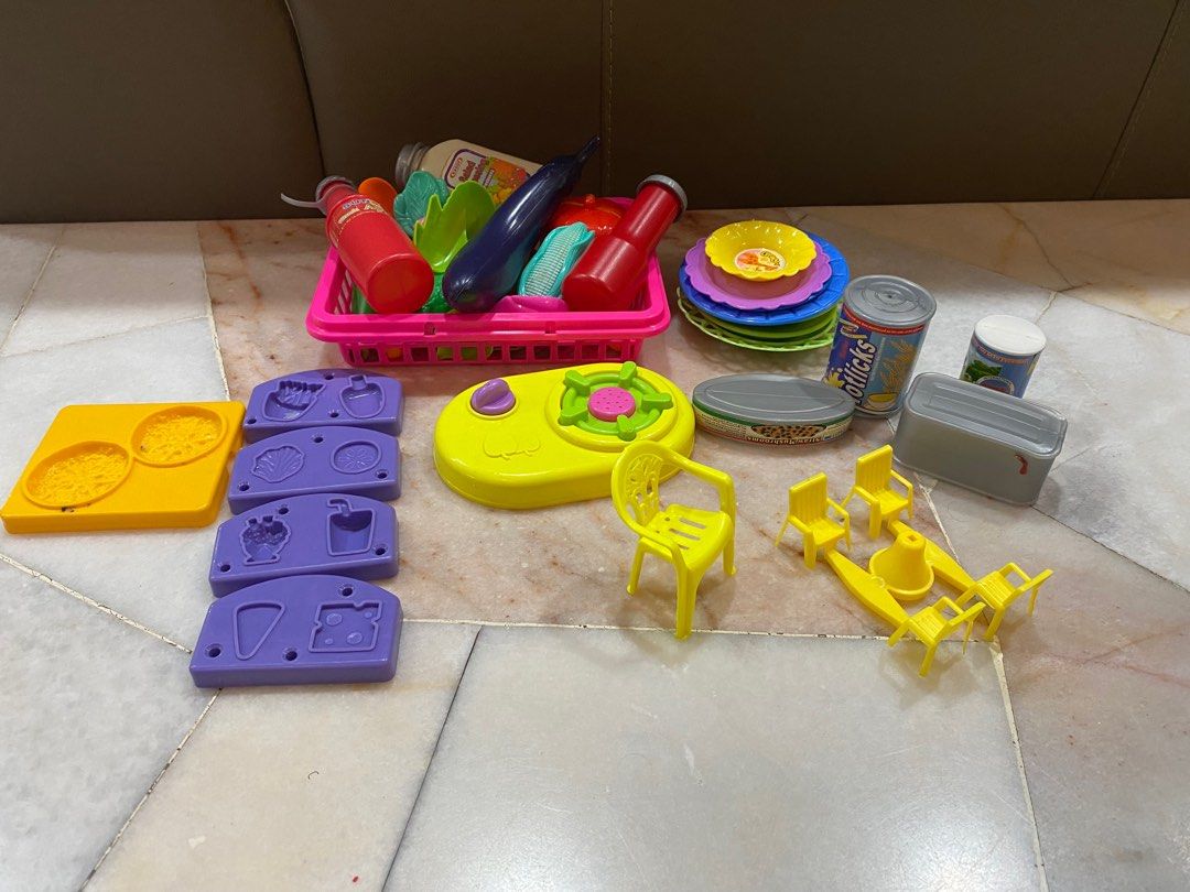 [FREE POS!] Toy Kitchen set, Hobbies & Toys, Toys & Games on Carousell