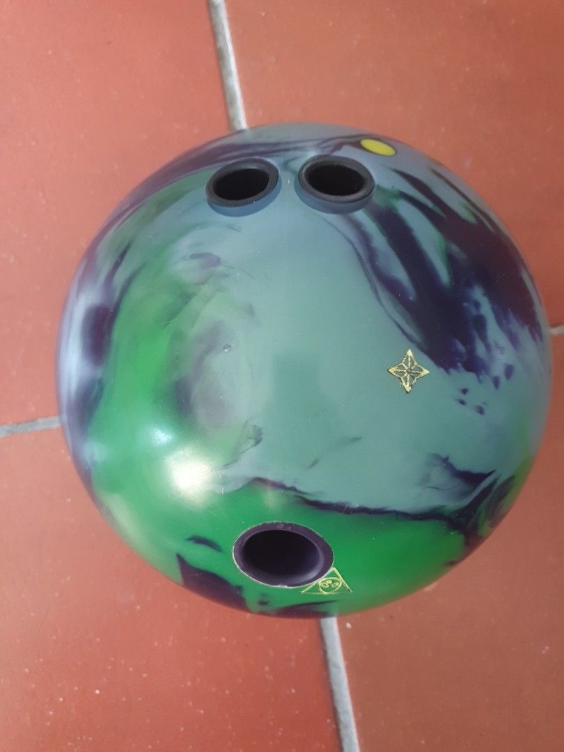 lizard eye bowling ball