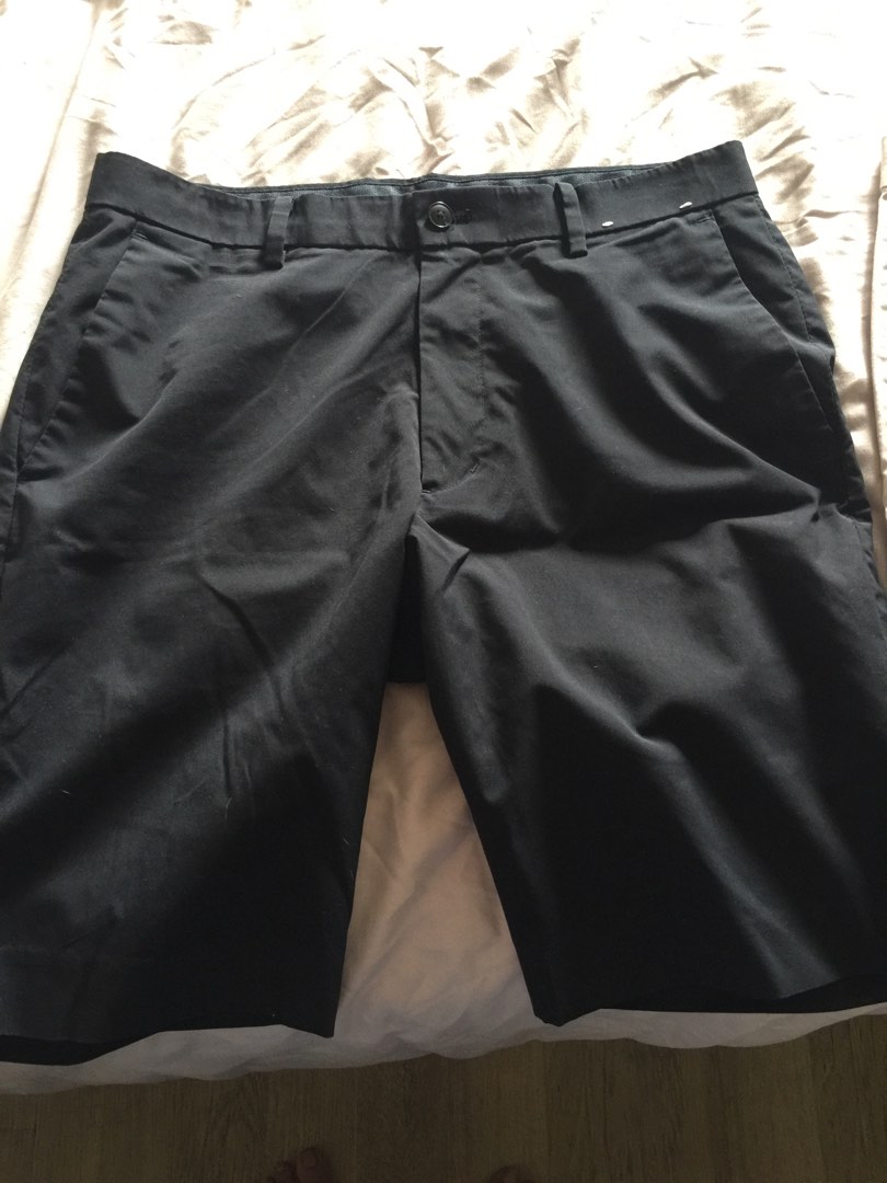 Uniqlo berm, Men's Fashion, Bottoms, Shorts on Carousell