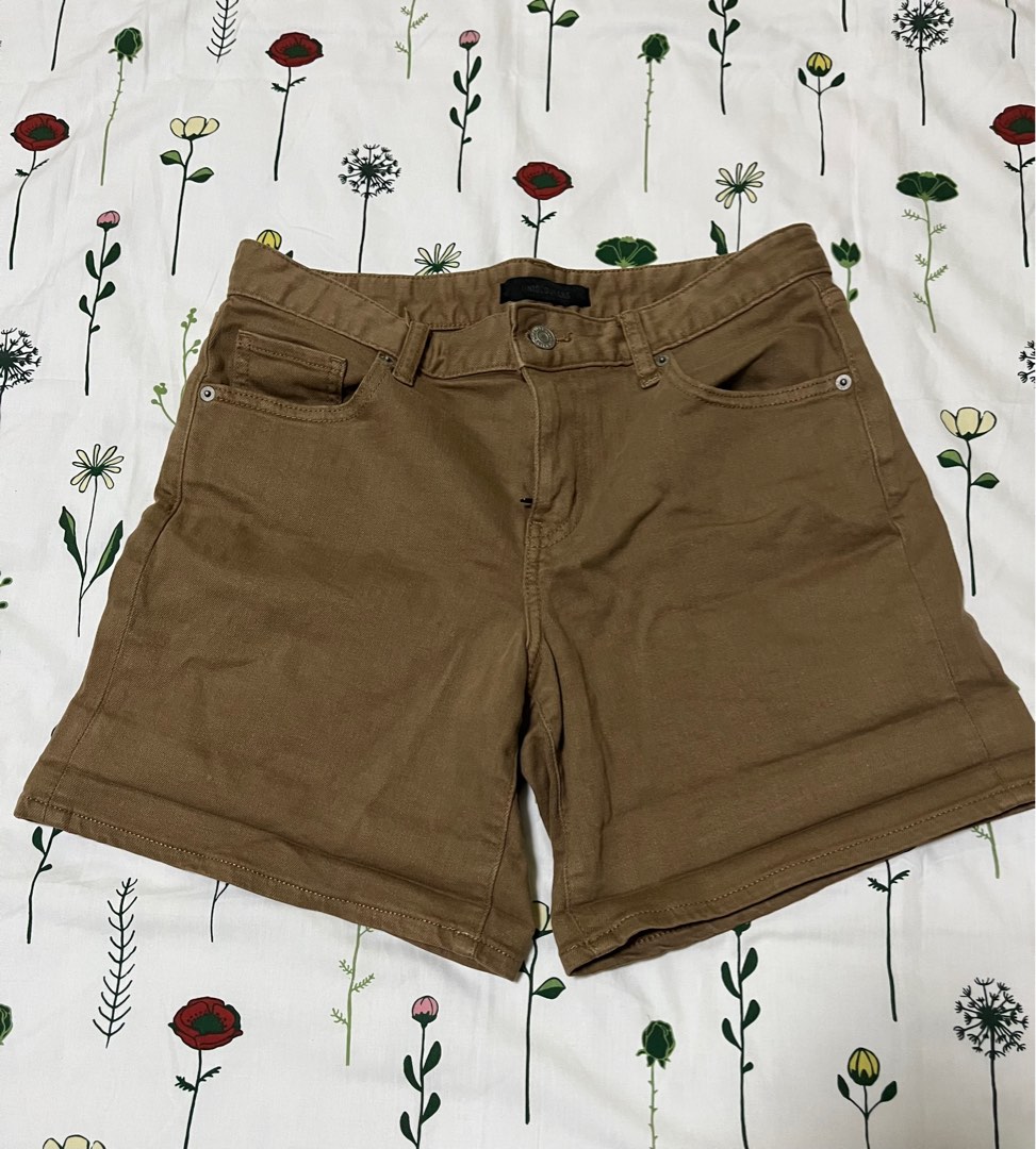 Uniqlo brown denim shorts cottagecore, Women's Fashion, Bottoms, Shorts ...