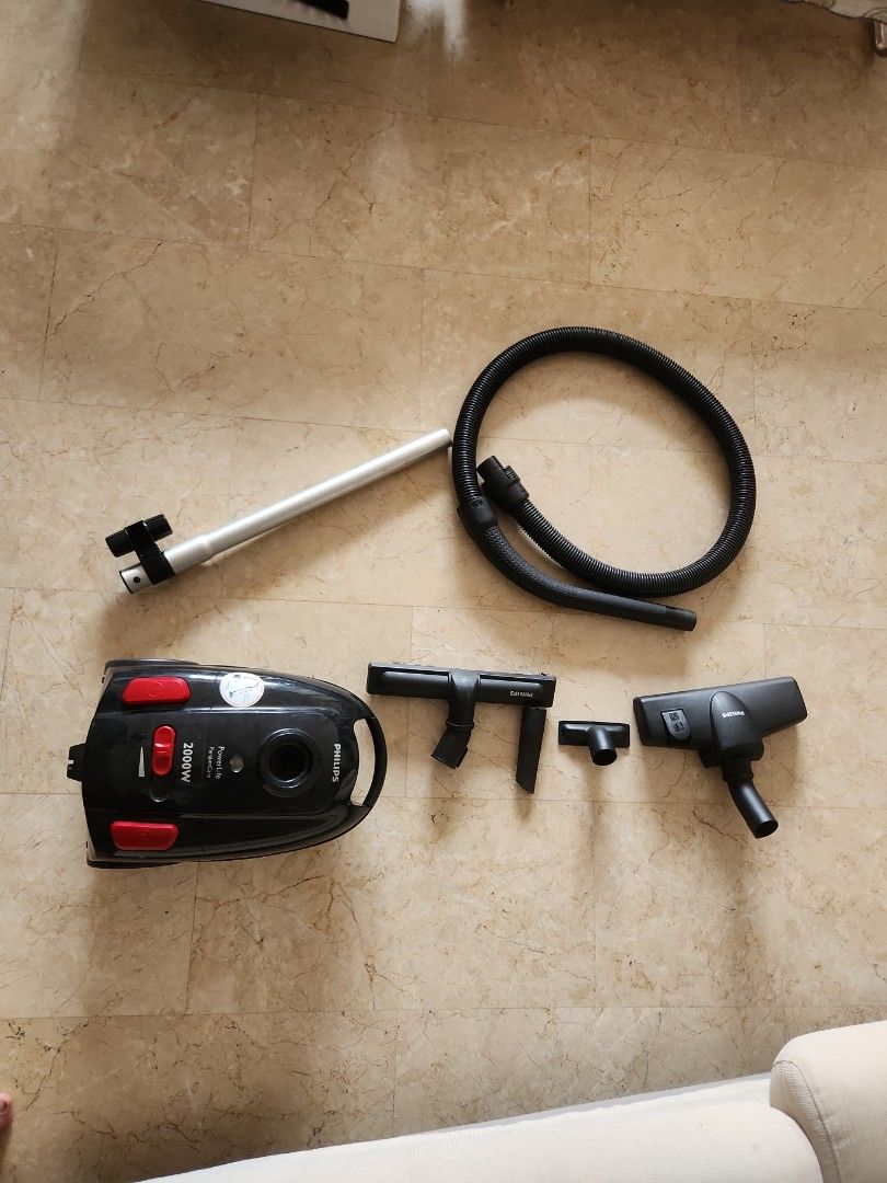 Vacuum Cleaner Philips 2000W ParquetCare, TV & Home Appliances, Vacuum ...