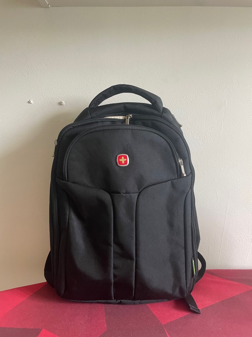 Wenger Laptop Backpack, Men's Fashion, Bags, Backpacks on Carousell