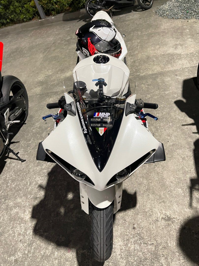 YAMAHA R1 Crossplane 2009, Motorbikes, Motorbikes for Sale on Carousell