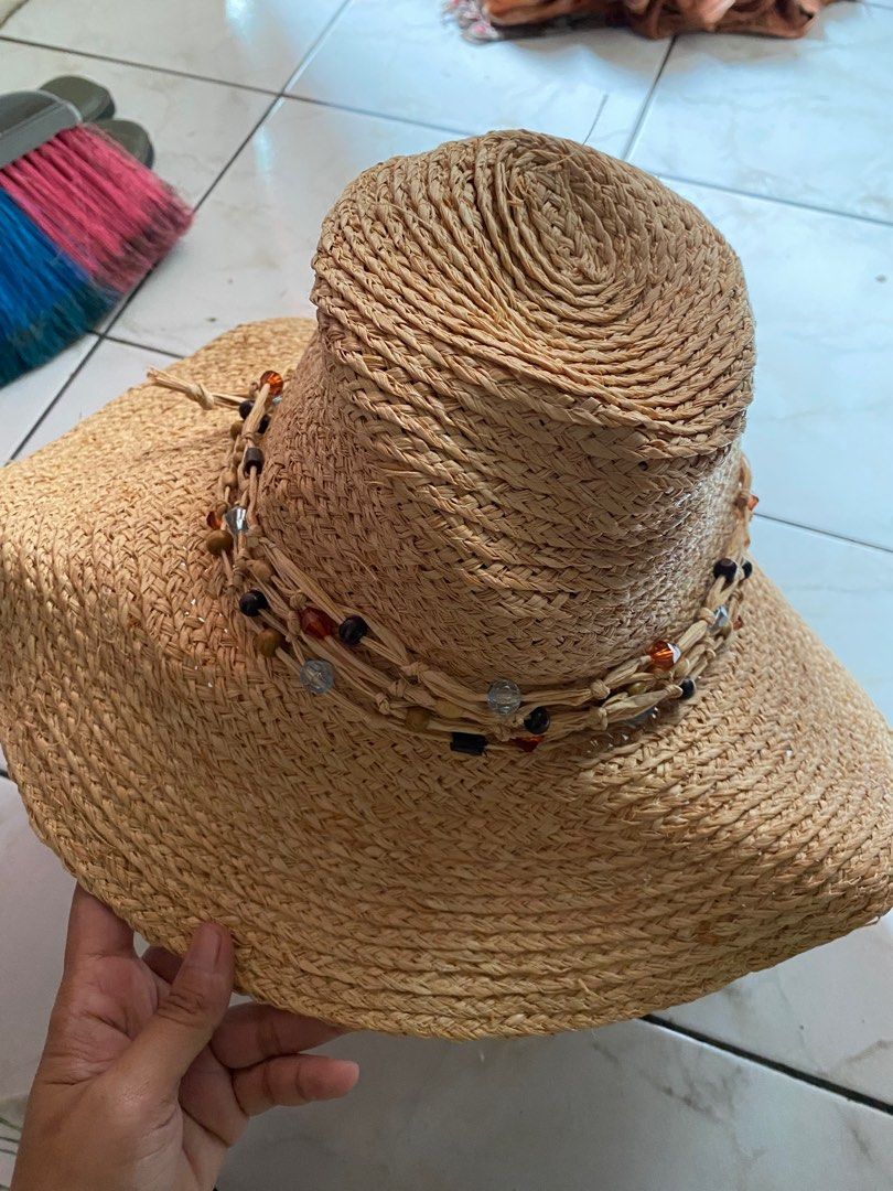Zara topi pantai anyaman, Fesyen Wanita, Aksesoris di Carousell