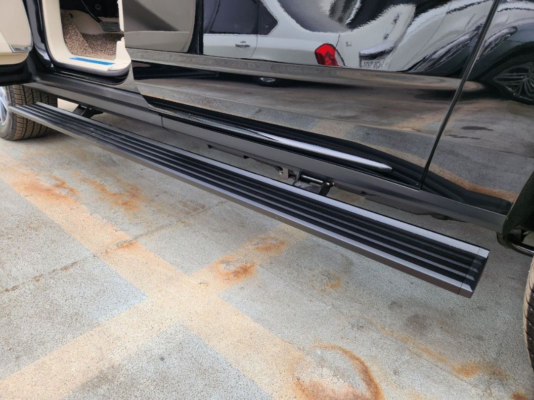 2023 Cadilac Escalade LWB ESV sports platinum, Announcements on Carousell