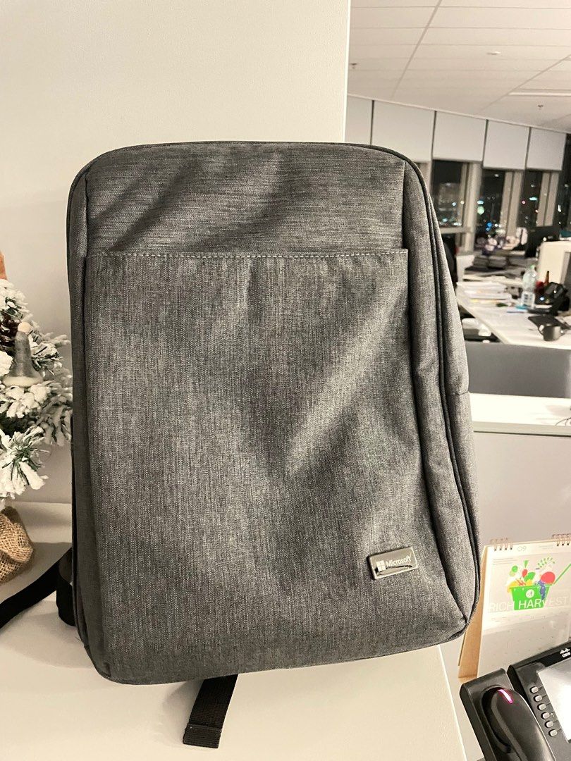微軟 Microsoft 背囊 背包 Backpack, 男裝, 袋, 背包 - Carousell
