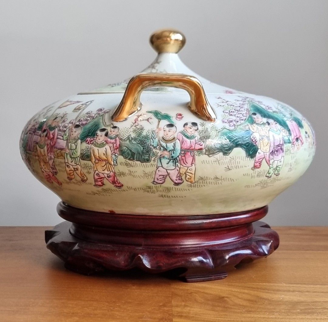 Antique Chinese Porcelain Pot, Hobbies & Toys, Memorabilia ...