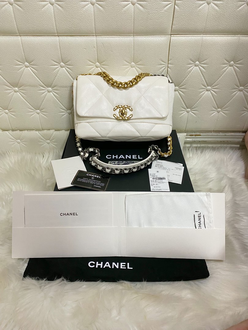 AUTHENTIC Chanel 19 in White Mixed Hardware (C19), Luxury, Bags ...