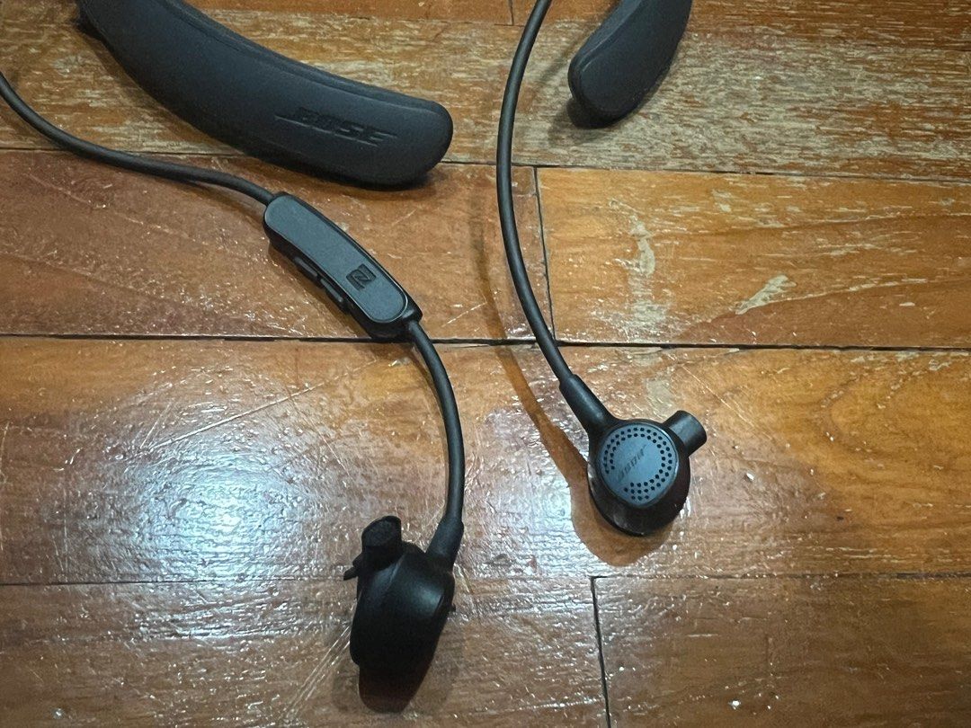 Bose QuietControl 30, Audio, Earphones on Carousell