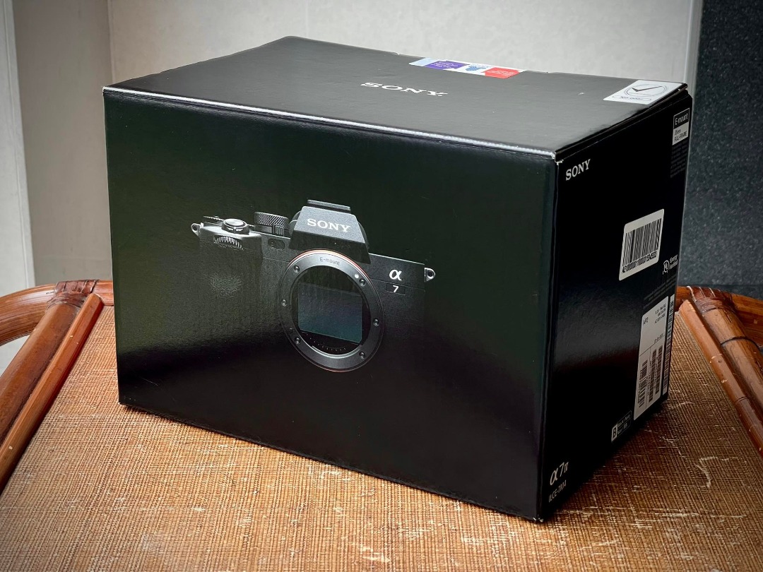 BRAND NEW Sony a7 Mark IV (Sealed), Photography, Cameras on Carousell