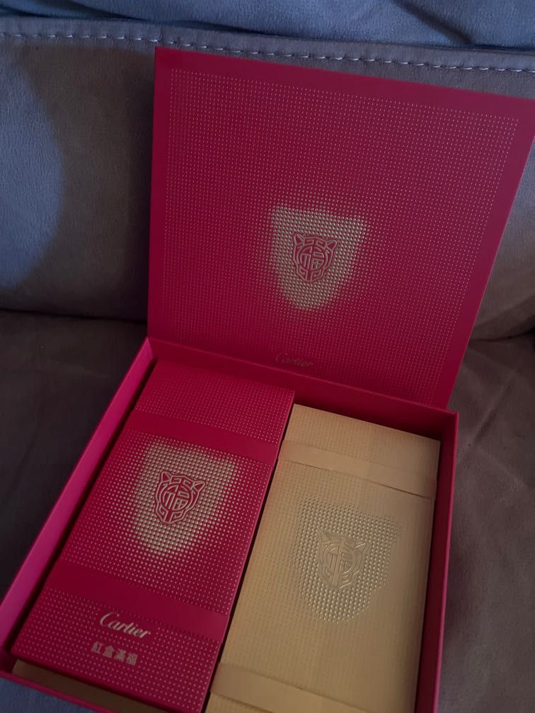 Cartier VIP set red packet, 名牌, 飾物及配件 - Carousell