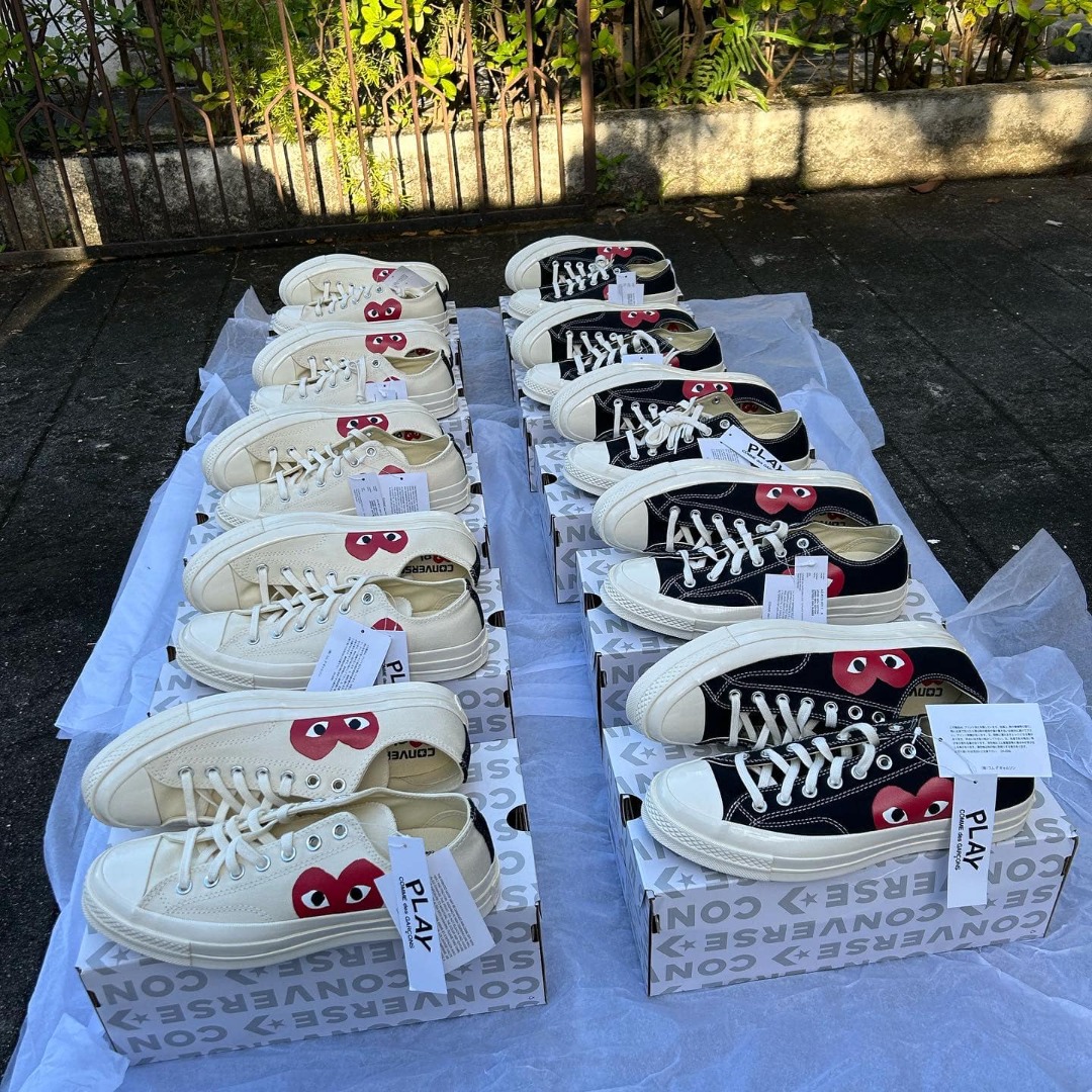 CDG x Converse Peeking Heart Black/Off-White (Single), Men's Fashion ...