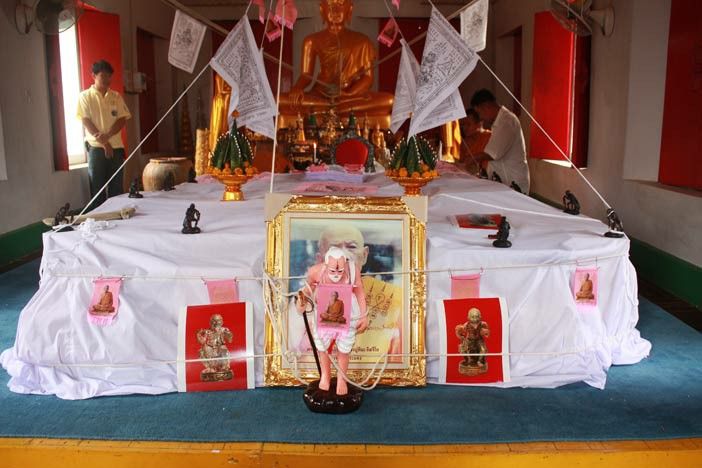 Chuchok Thai Amulet, Hobbies & Toys, Memorabilia & Collectibles ...