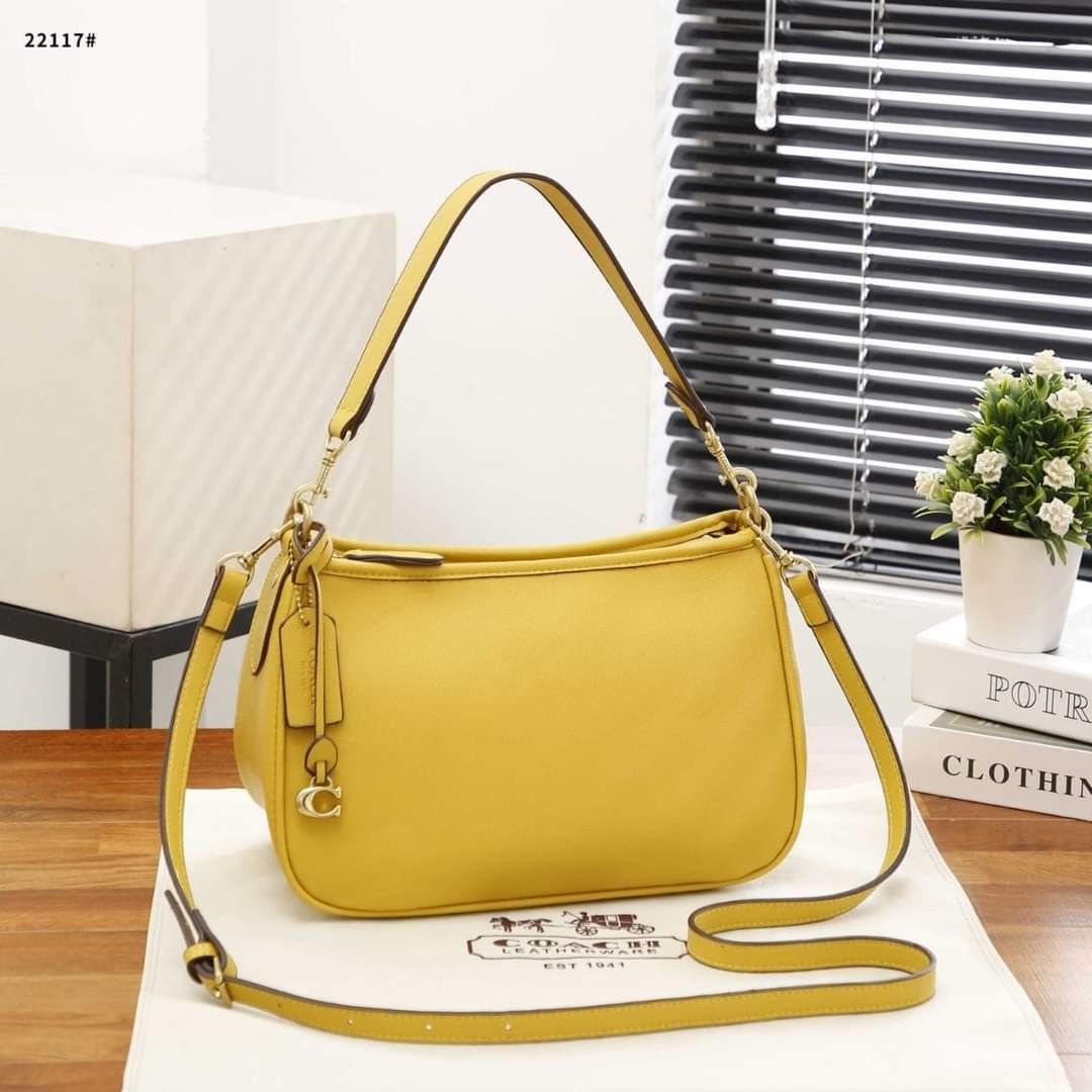 coach 2 way bag, Women's Fashion, Bags & Wallets, Cross-body Bags on ...