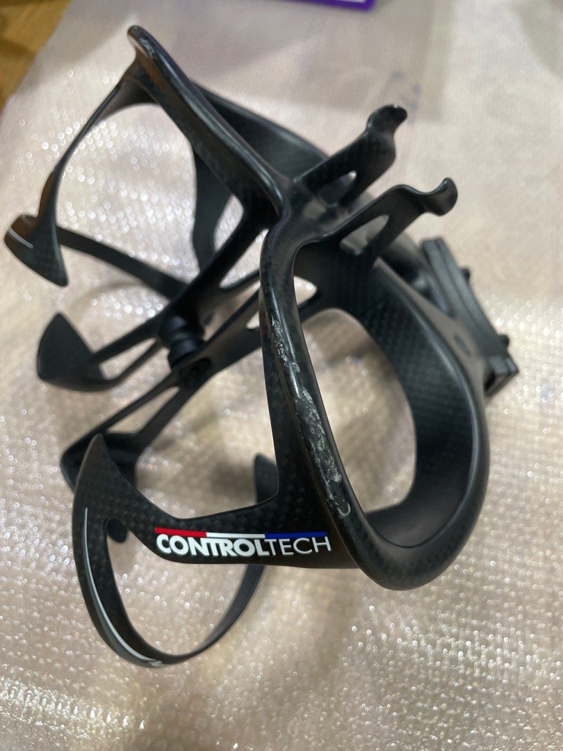 Control tech bottle cage carbon fiber , Sports Equipment, Bicycles ...