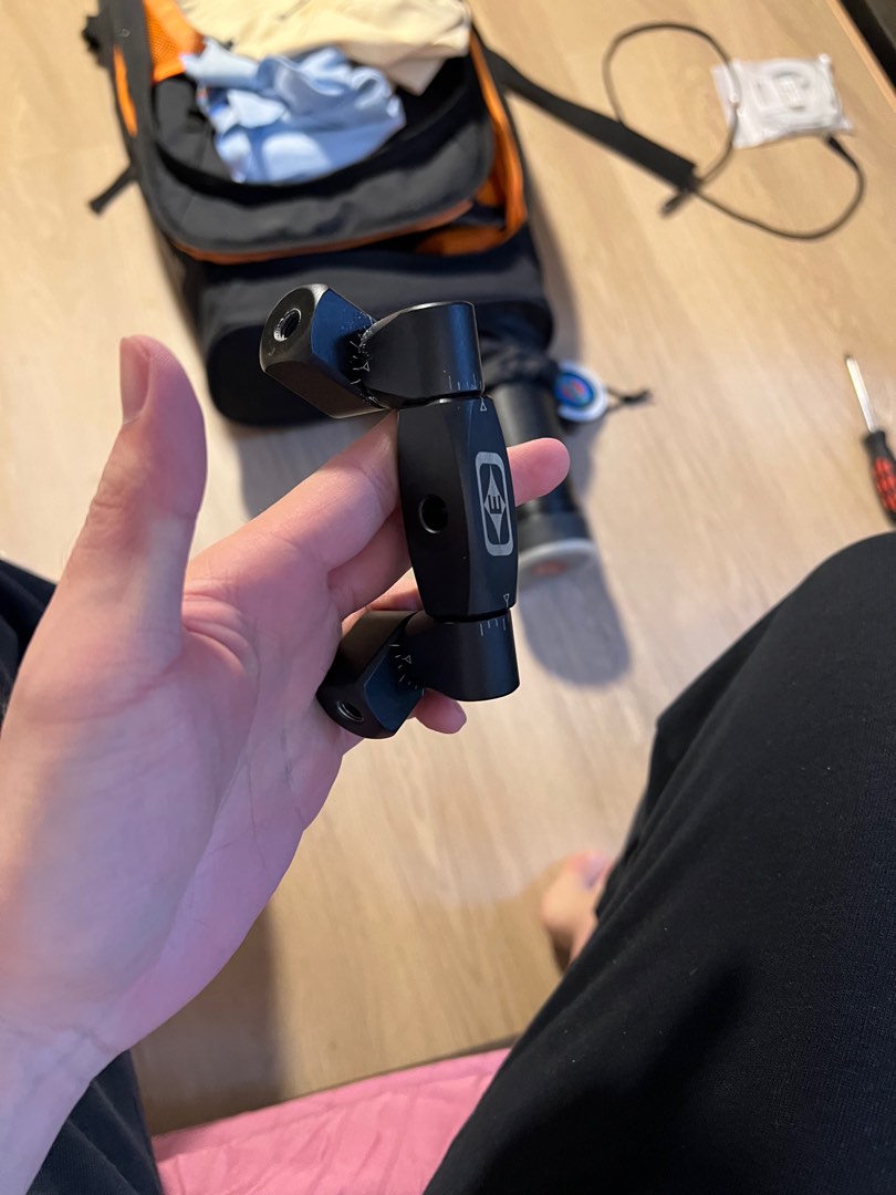 Easton adjustable v bar with bolt, Sports Equipment, Sports & Games ...