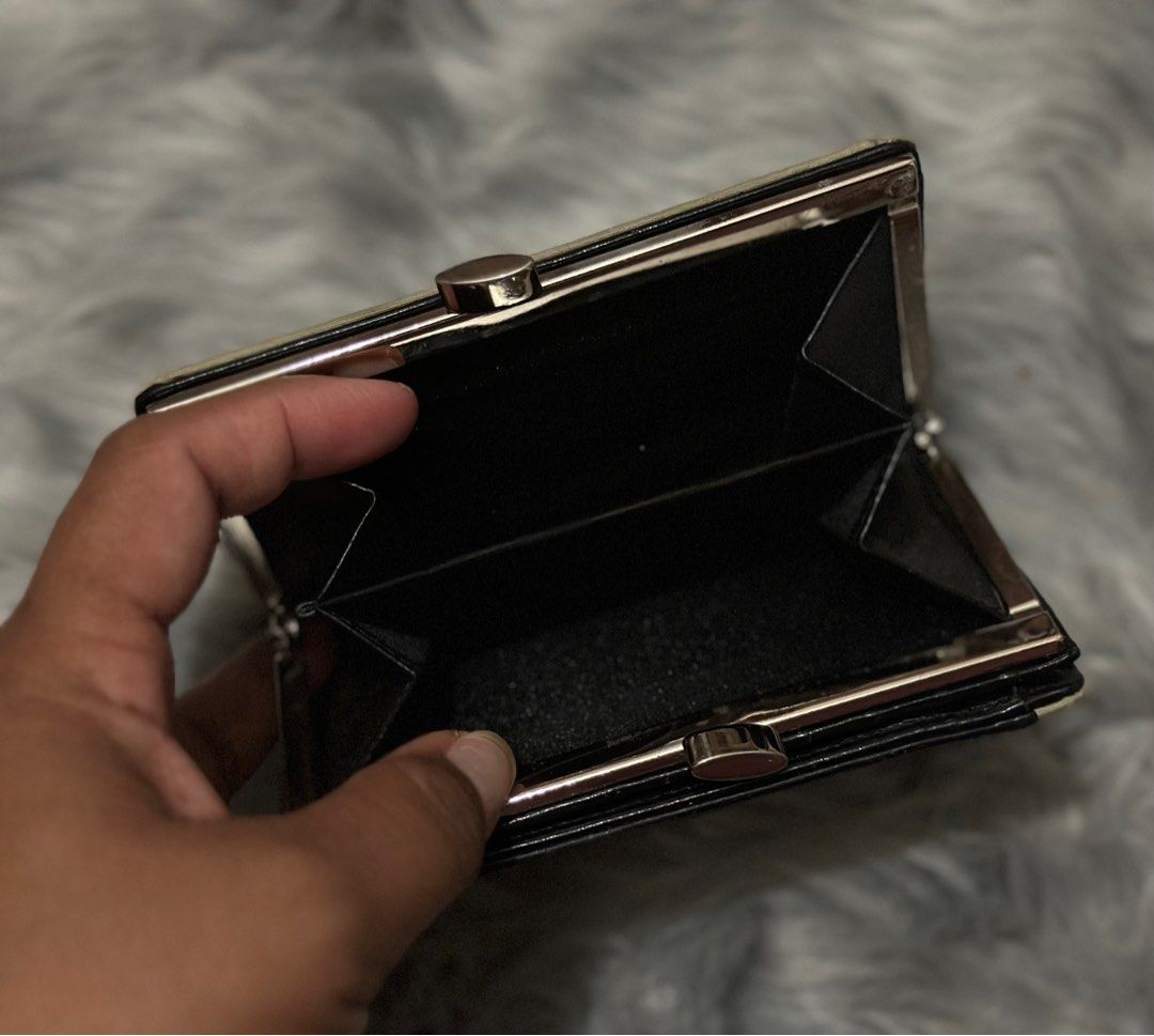 Elle Wallet, Women's Fashion, Bags & Wallets, Wallets & Card holders on ...