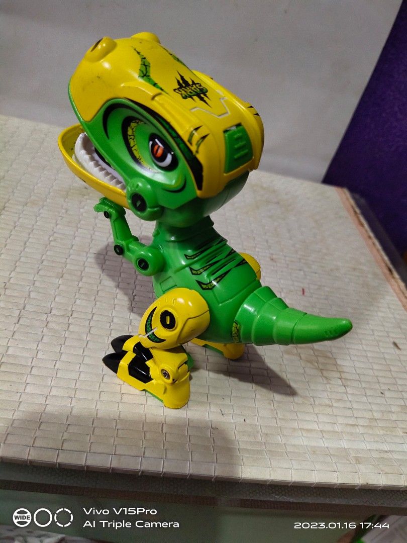 fiugre diecast dinosaurus MY66 light & sound, Toys & Collectibles ...