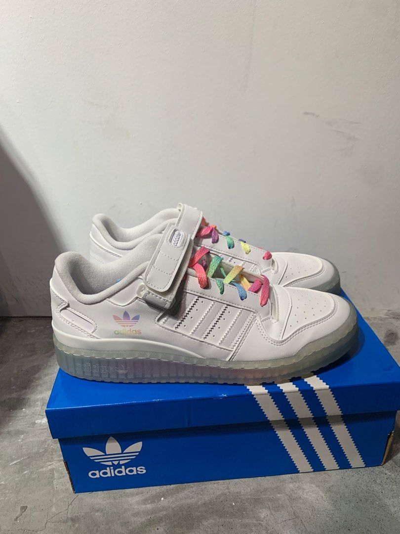 Forum low, Men's Fashion, Footwear, Sneakers on Carousell