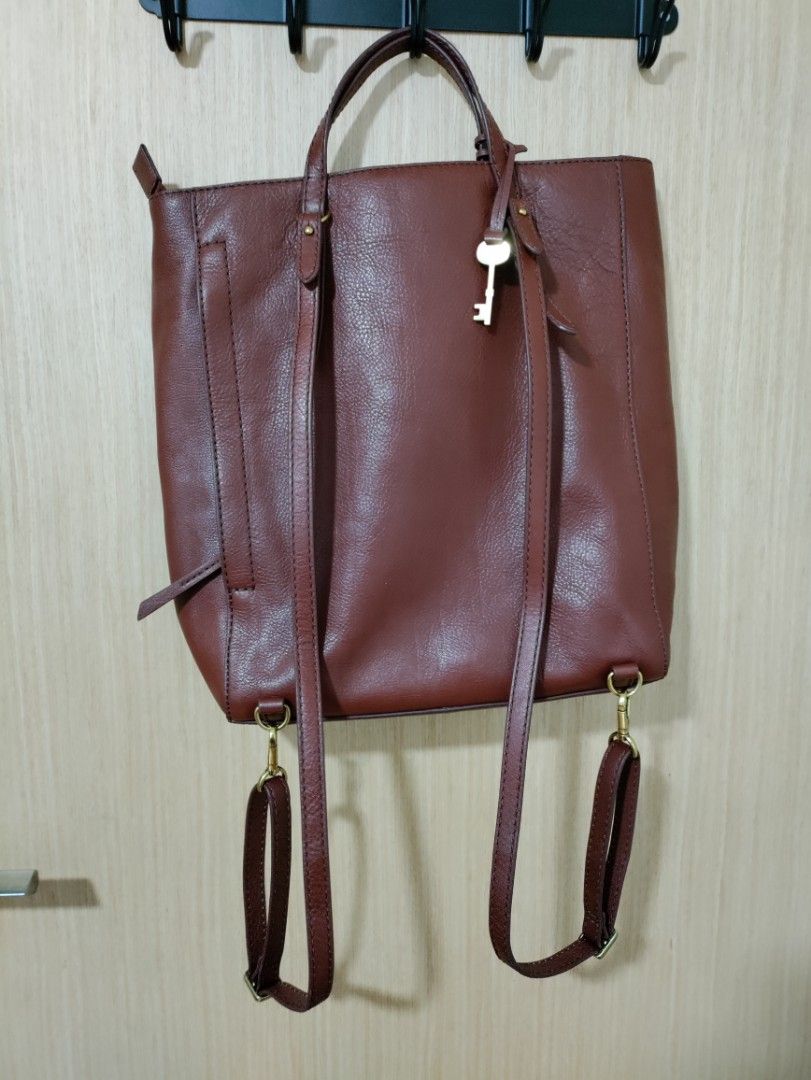 Fossil Camilla Convertible Backpack, Luxury, Bags & Wallets on Carousell