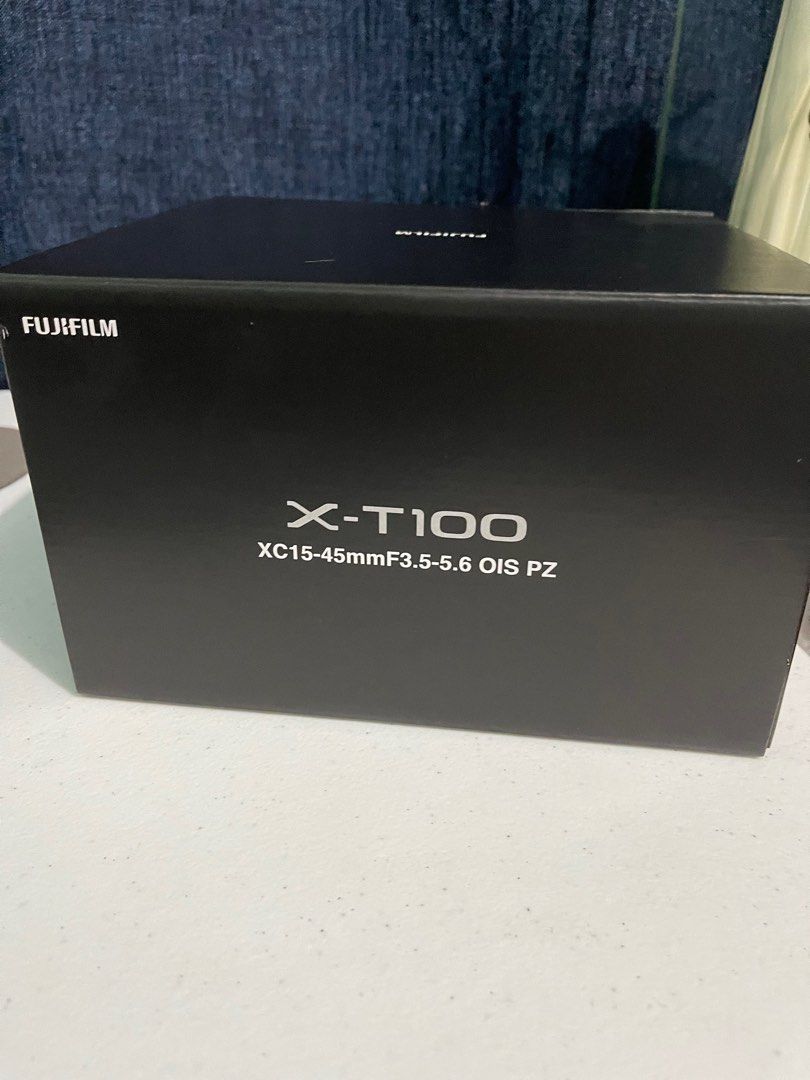 Fujifilm XT100 Mirrorless Digital Camera, Photography, Cameras on Carousell