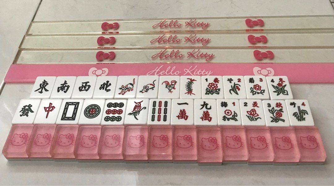 Hello Kitty Mahjong Set, Hobbies & Toys, Toys & Games on Carousell