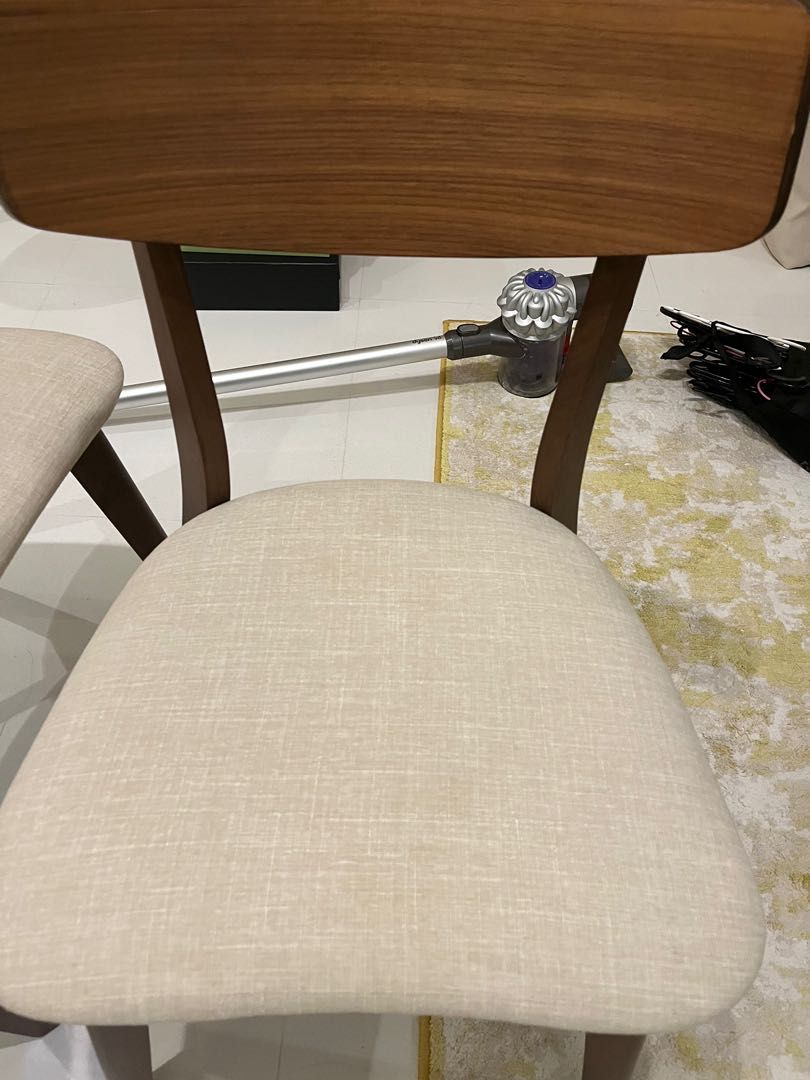 Hipvan Fortytwo Dining table set with chairs plus two free shelves ...