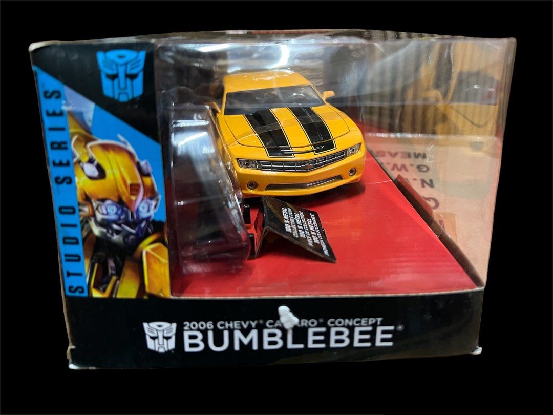 Jada Transformers Bumblebee 1/24 Die Cast 2006 Chevy Camaro Concept With Collectible Coin ...