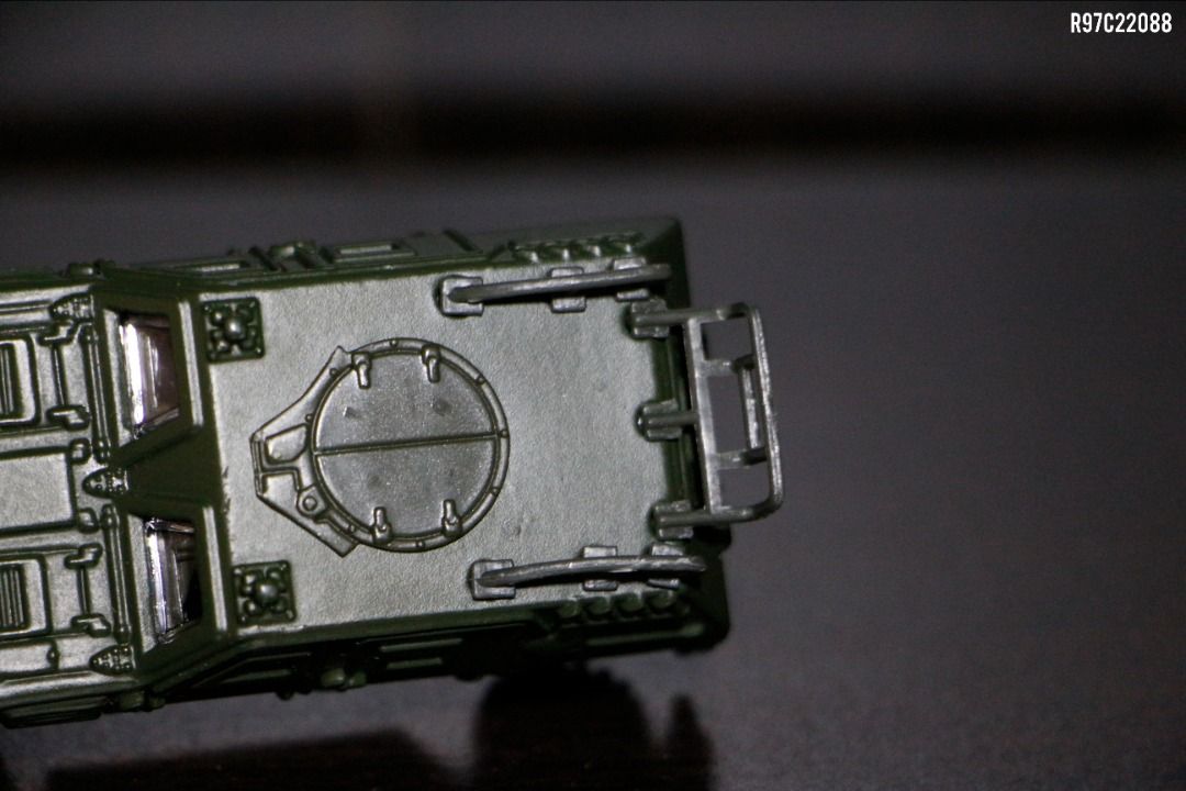 JSDF Light Armoured Vehicle (Takara Tomy Tomica #114) Green - Used ...