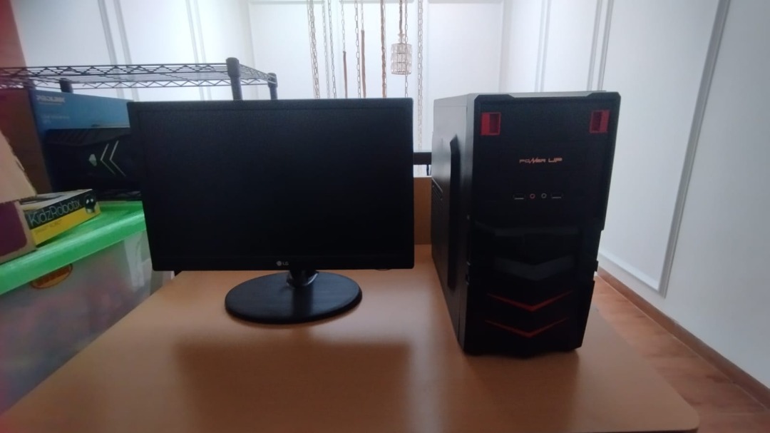 JUAL MONITOR DAN CPU (SET) BEKAS KANTOR, Elektronik, Bagian Komputer ...