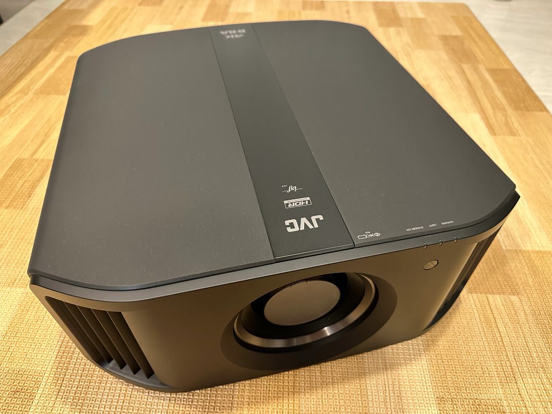 JVC DLA-N7 Projector, TV & Home Appliances, TV & Entertainment ...